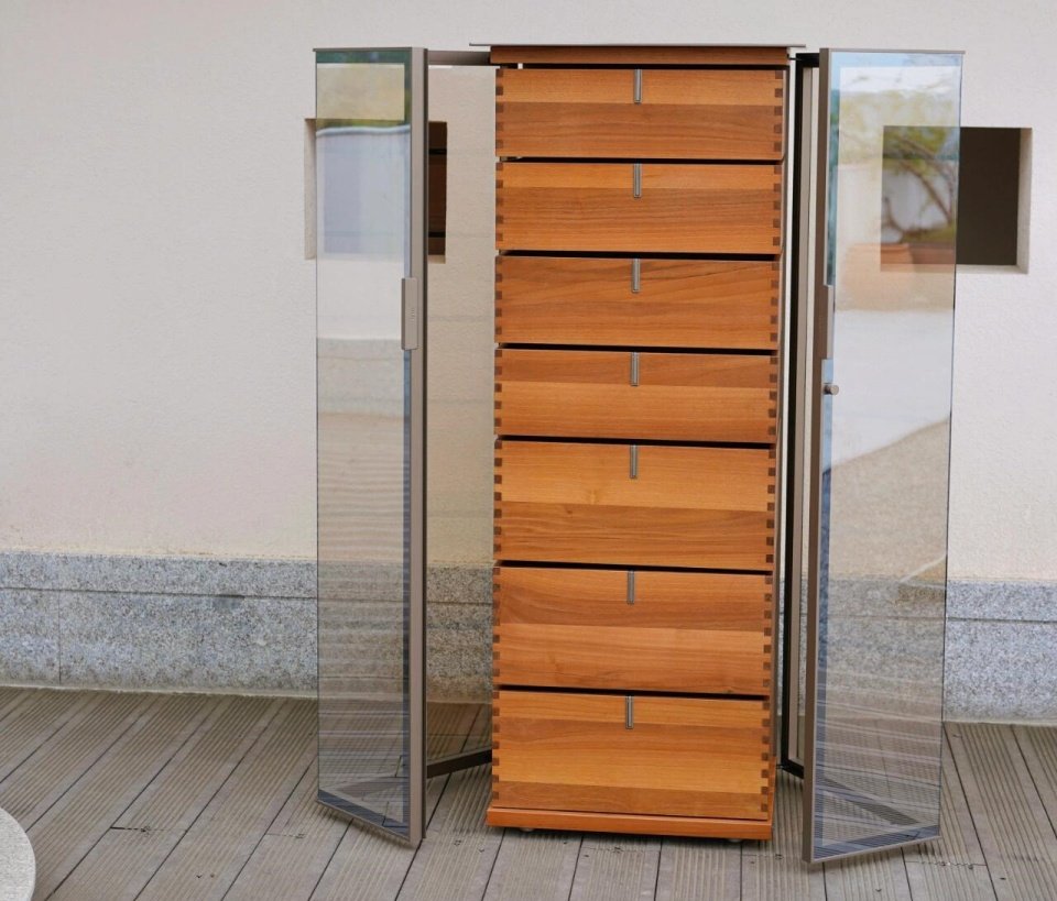 Rimadesio Aircraft Cabinet - Folia Furniture